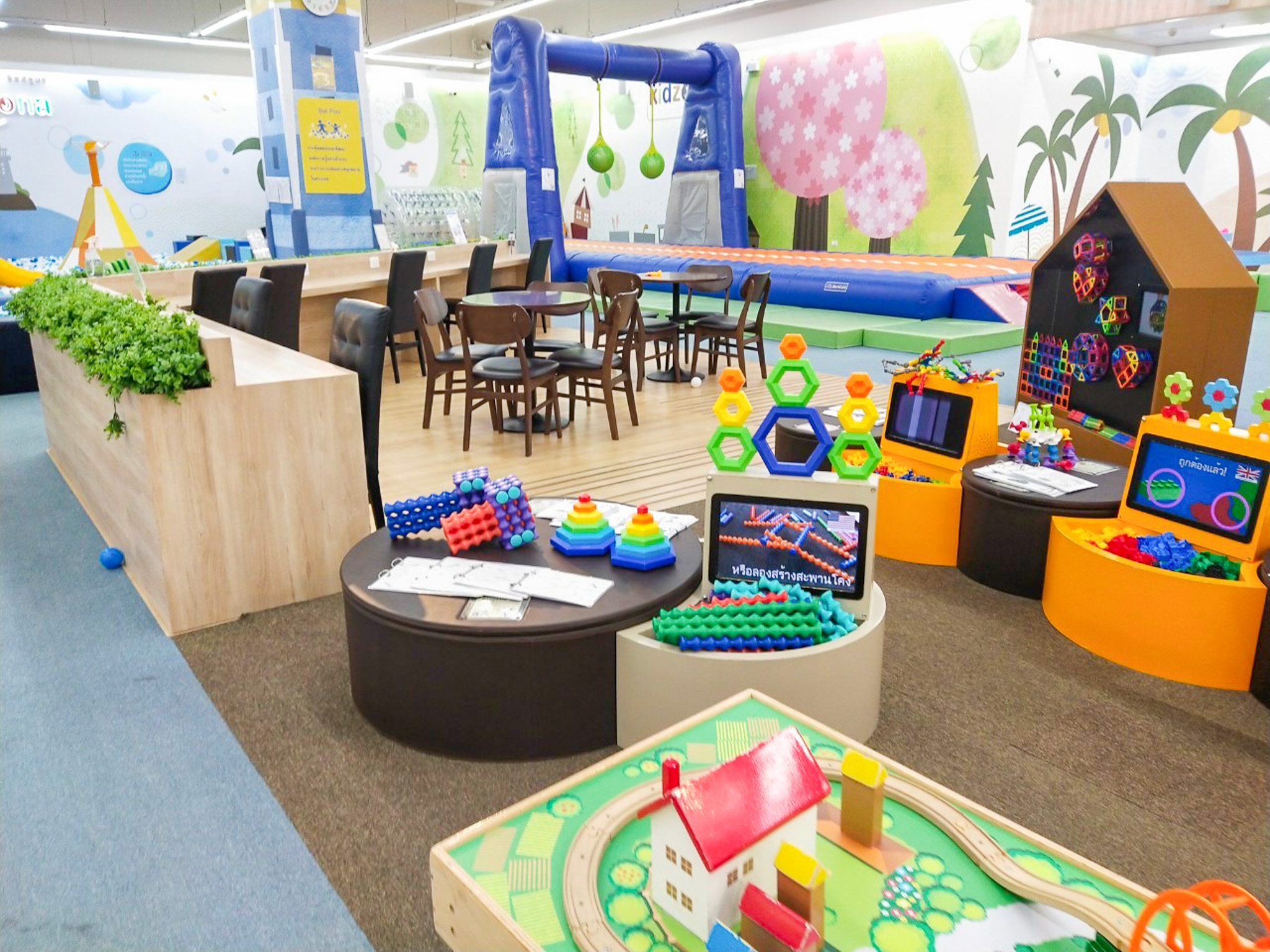 Lotus Laksi - Aeon Fantasy (Thailand)